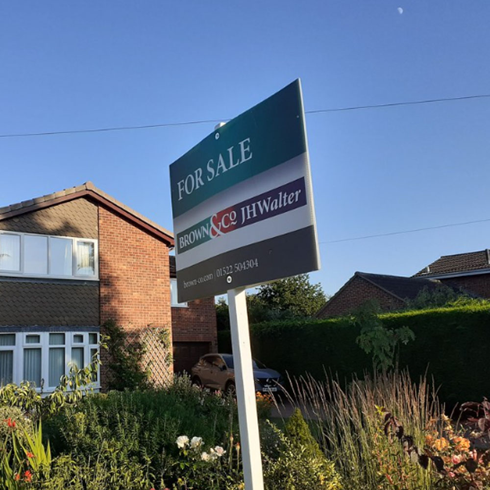 Pack of 30x Estate Agent Board Posts (Solid 2.4m for T-Boards) - Signs ...